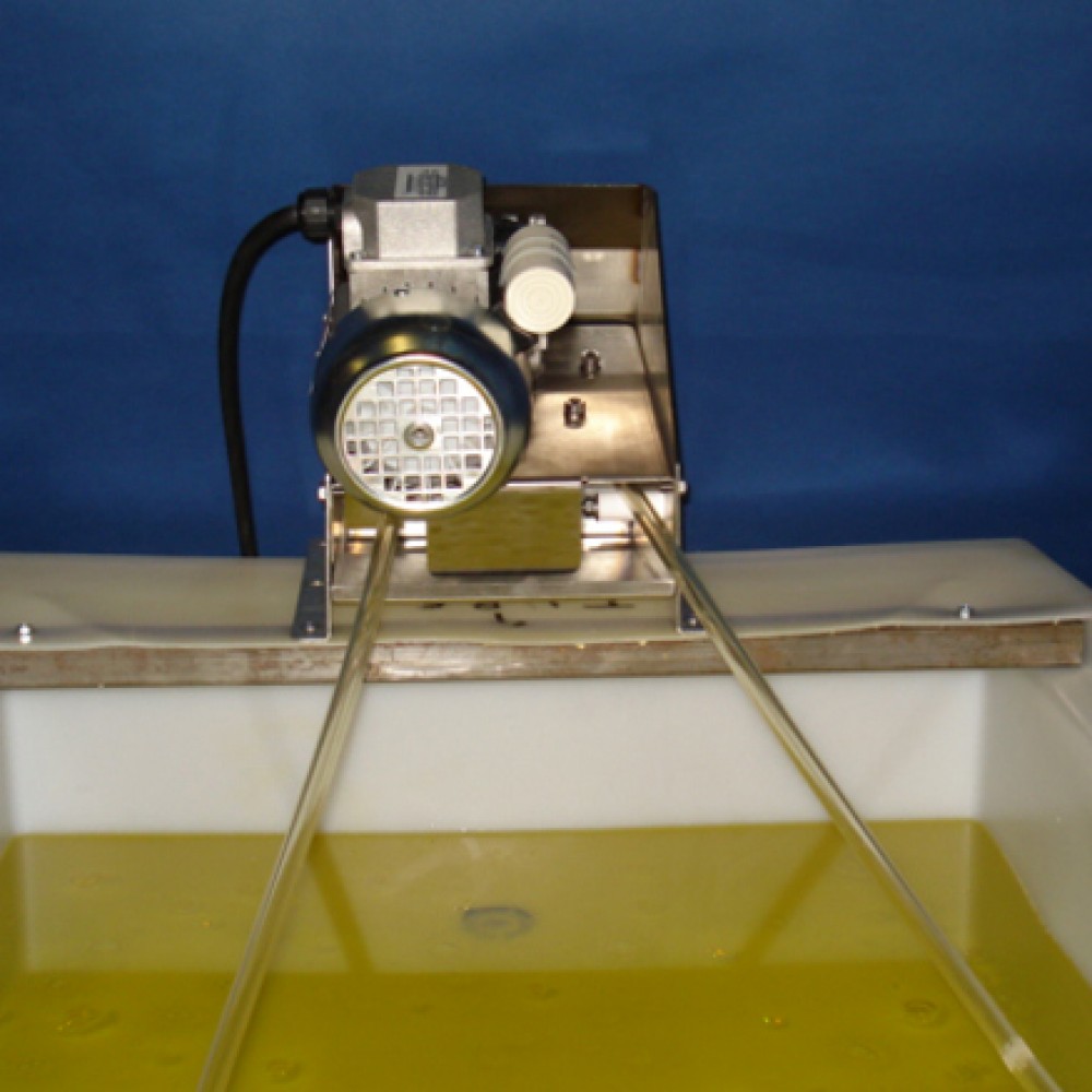 Products – Oil Skimmers UK | Oil Contamination Solutions